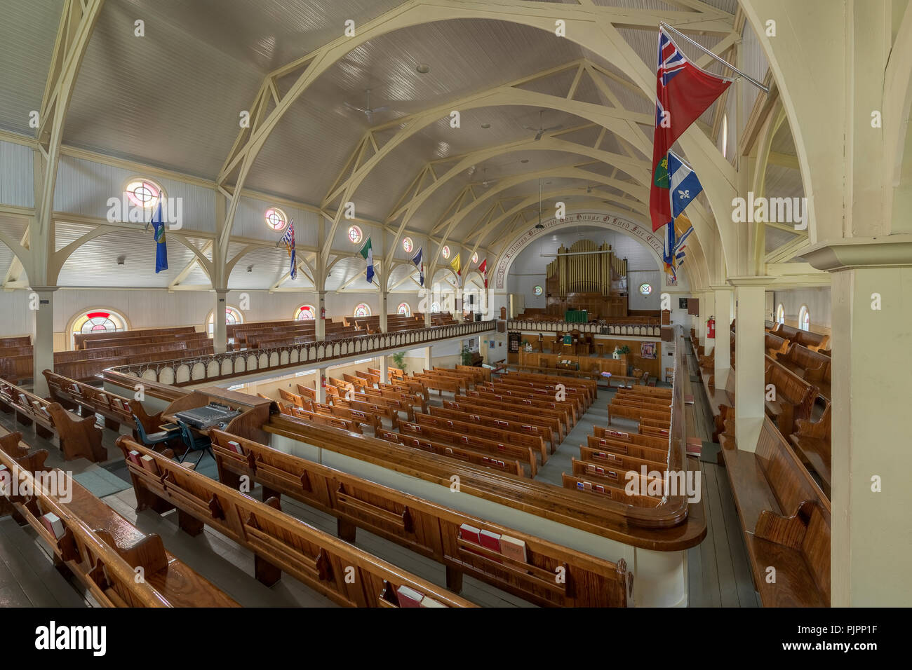 Building balcony pipe architecture hi-res stock photography and images ...