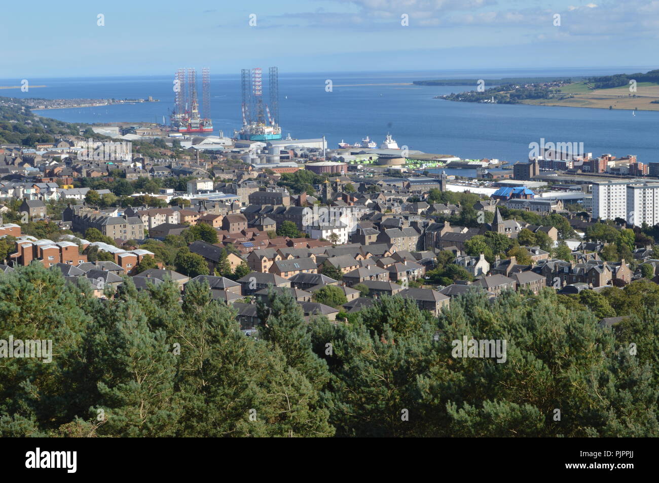 Dundee law hill hi-res stock photography and images - Alamy