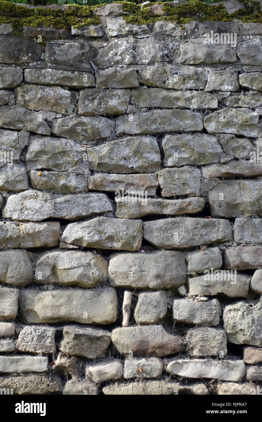 Big stone wall around land hi-res stock photography and images - Alamy