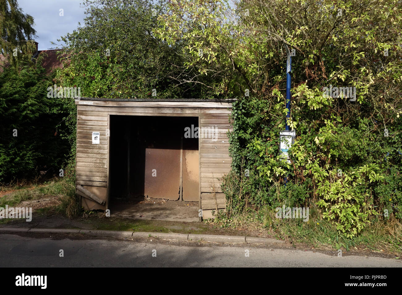 Wooden country village bus stop in a south yorkshire village Stock ...