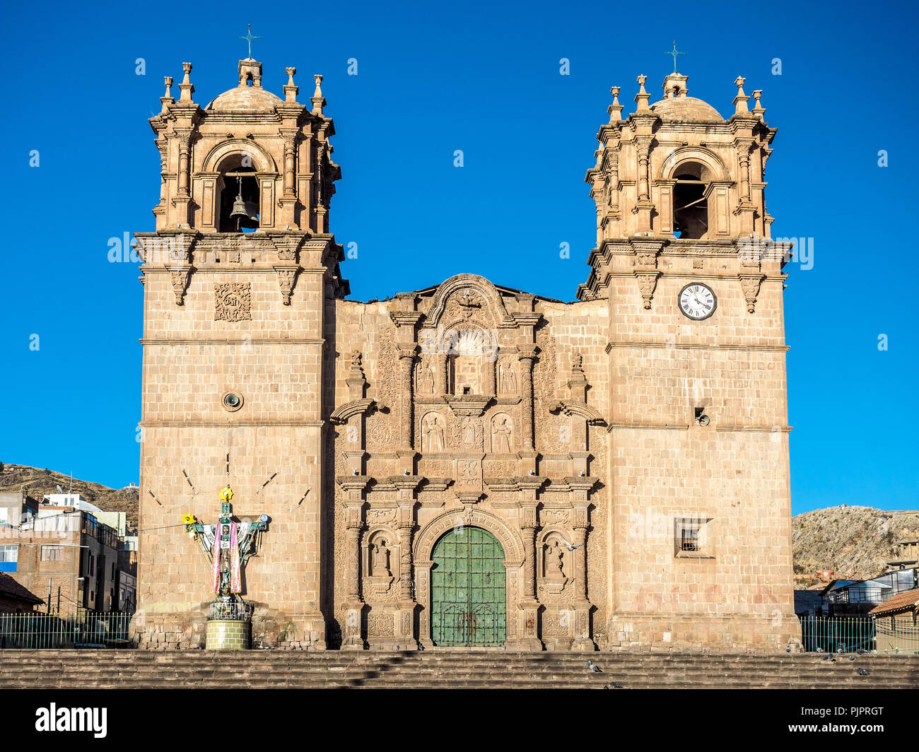 Catedral de puno peru hi-res stock photography and images - Alamy