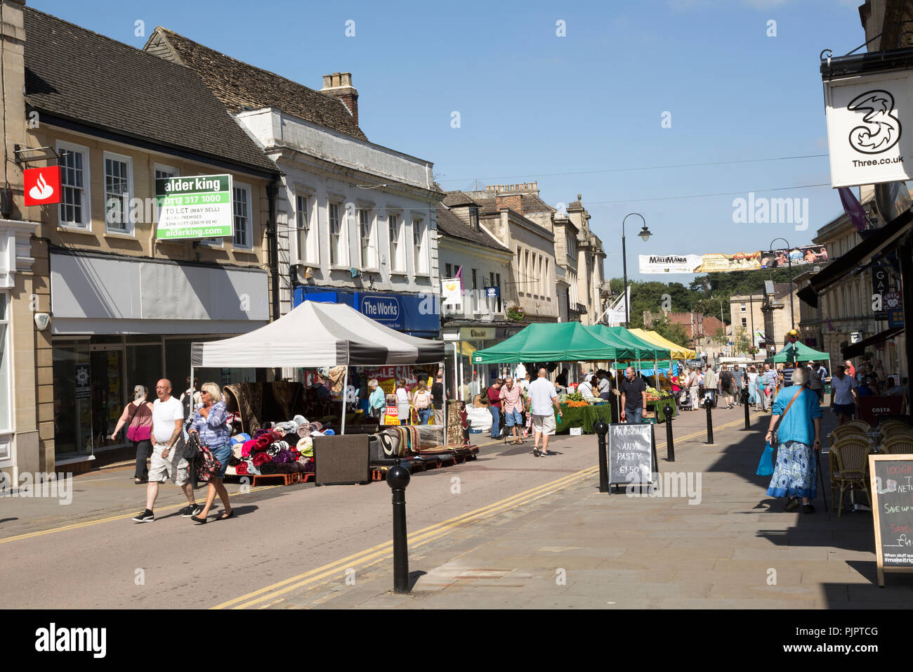 Main shopping High Street in town centre, Chippenham, Wiltshire ...