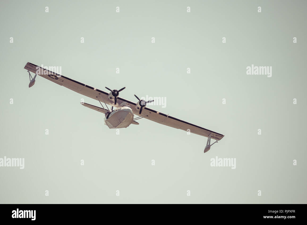 Pby catalina amphibian sea plane hi-res stock photography and images ...