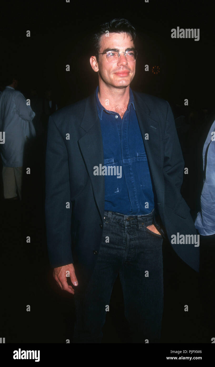 CENTURY CITY, CA - SEPTEMBER 21: Actor Peter Gallagher attends Columbia ...