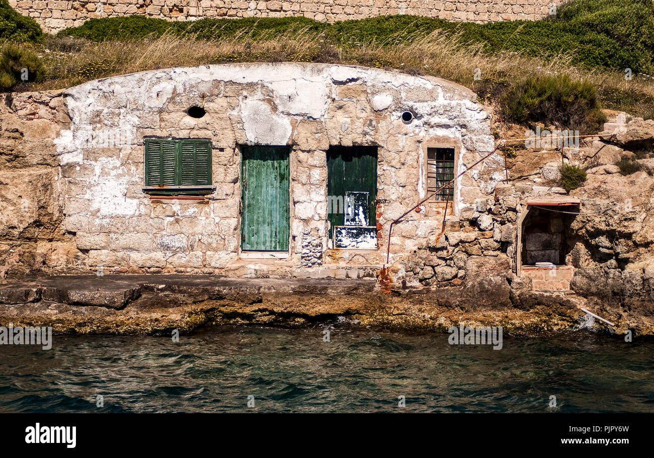 Old military buildings hi-res stock photography and images - Alamy