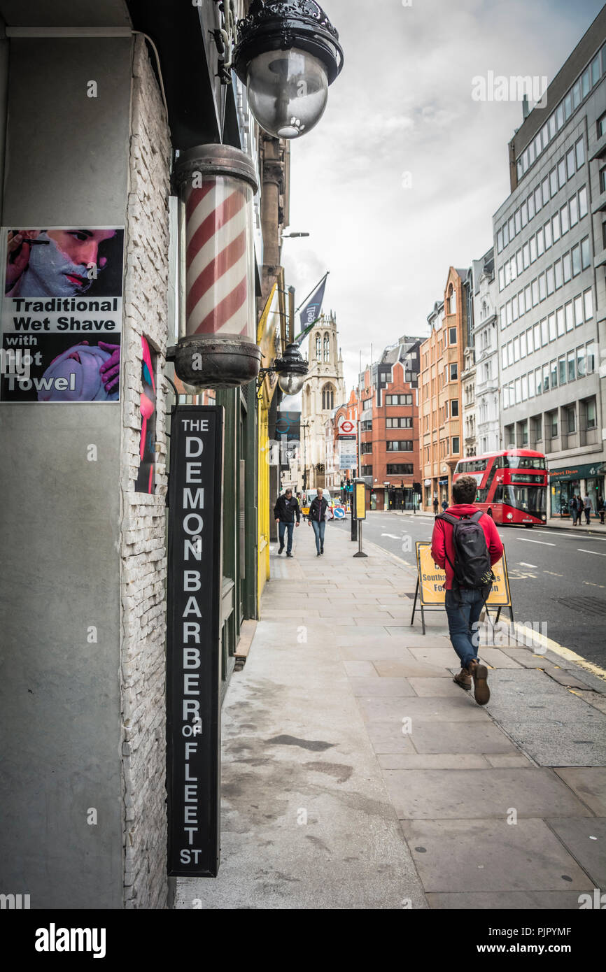 Fleet street sign hi-res stock photography and images - Alamy