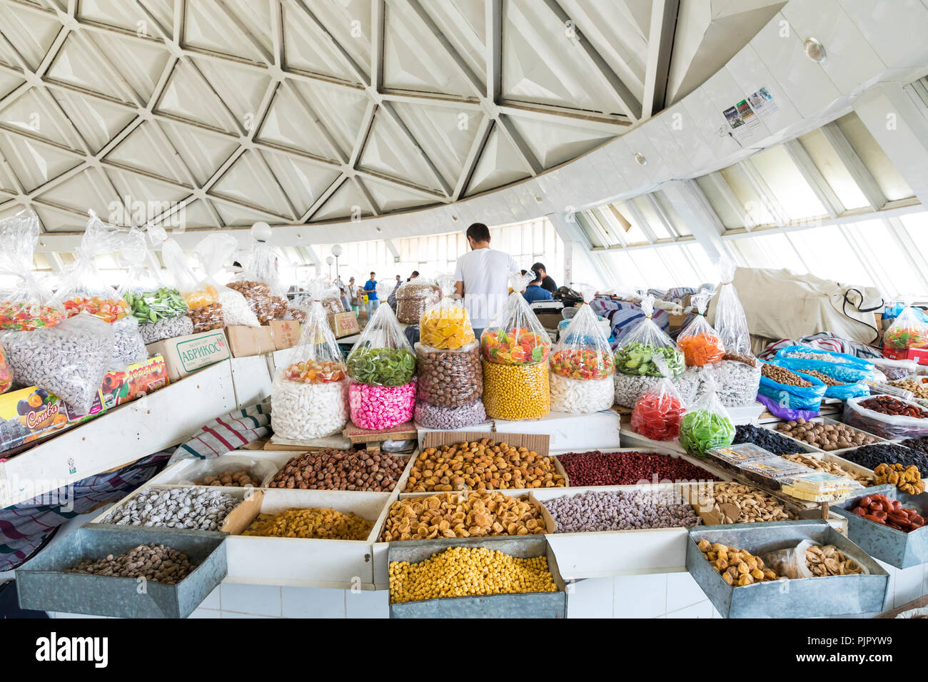 Dried fruits and nuts on local food market in Tashkent, Uzbekistan ...