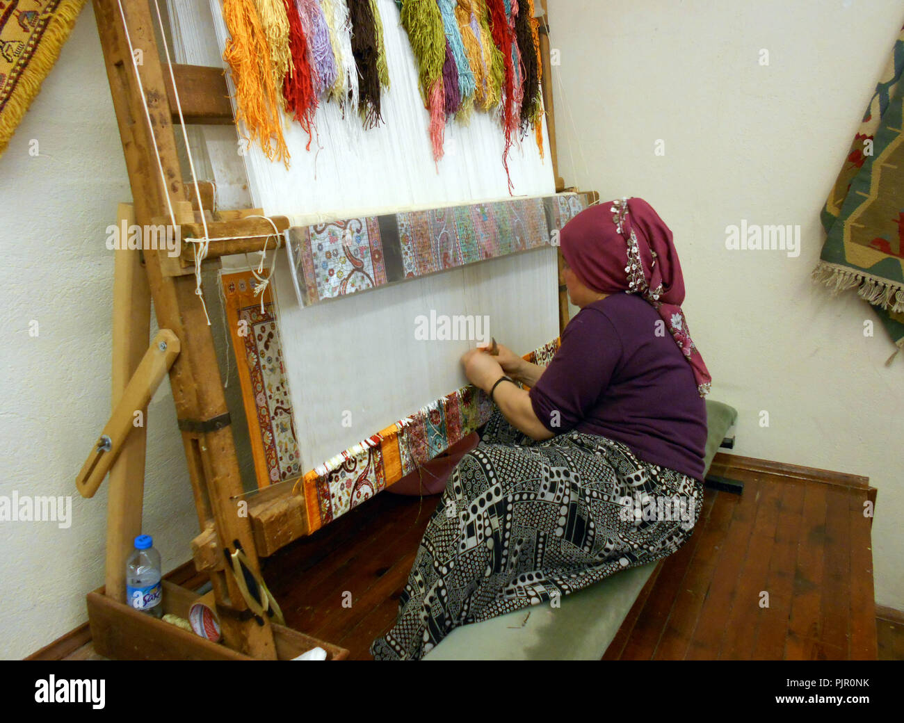 Carpet weaving loom in carpet hi-res stock photography and images - Alamy