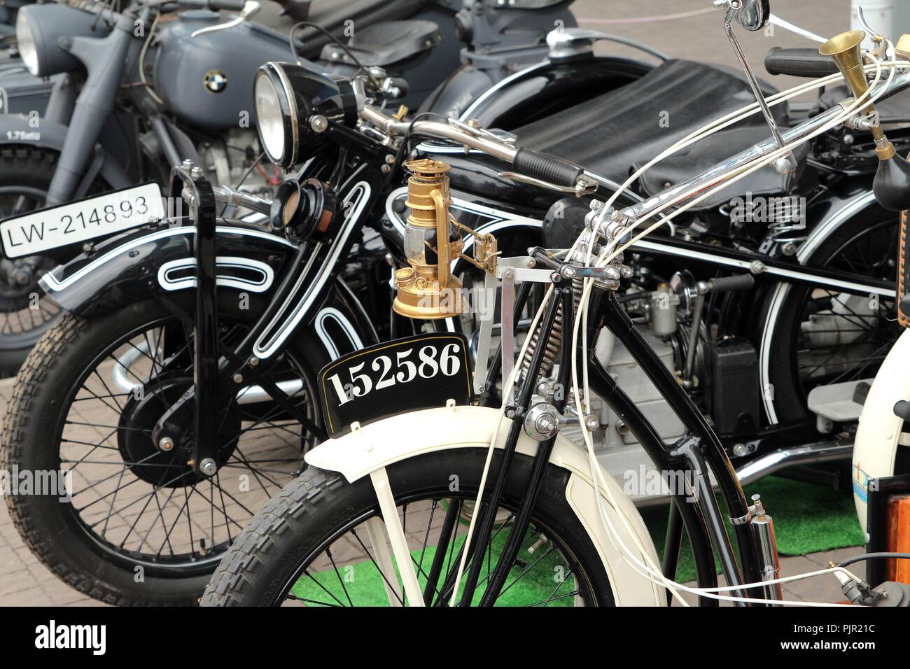 Retromotorfest, Vintage car festival Stock Photo - Alamy
