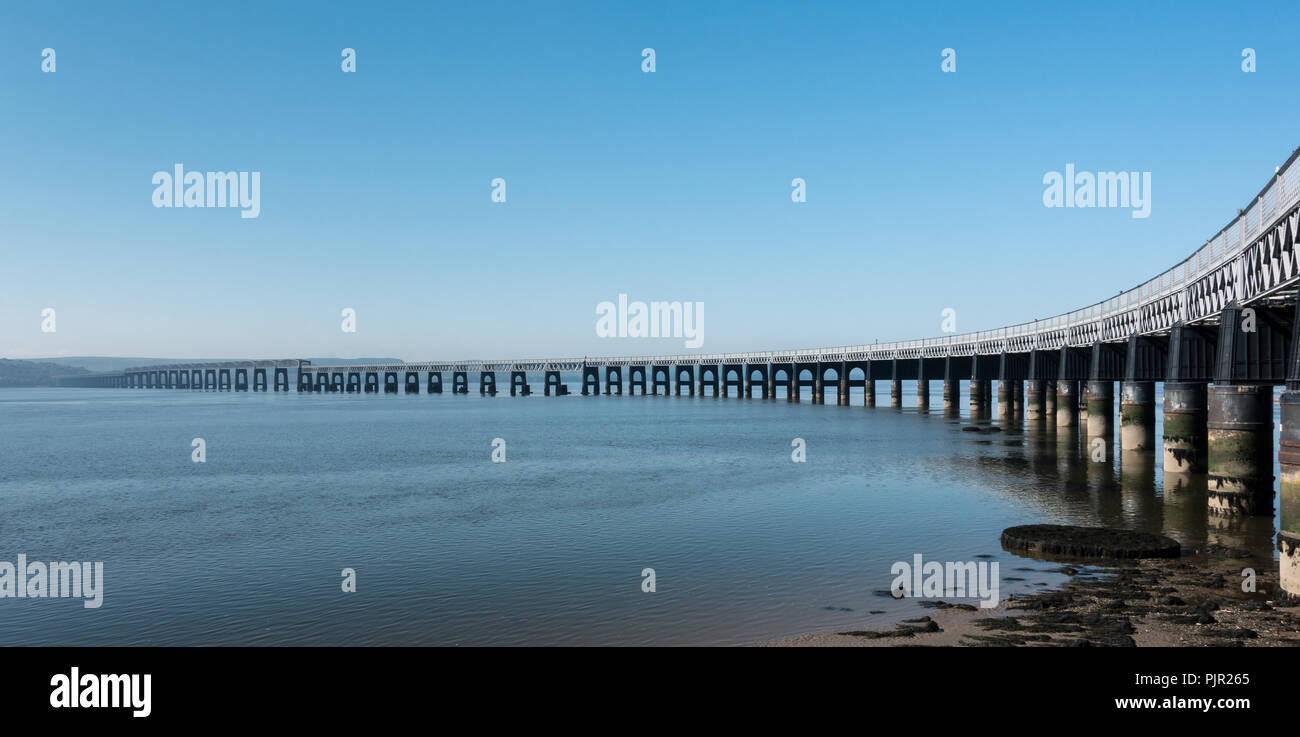 Rail Bridge over the River Tay, Scotland Stock Photo - Alamy
