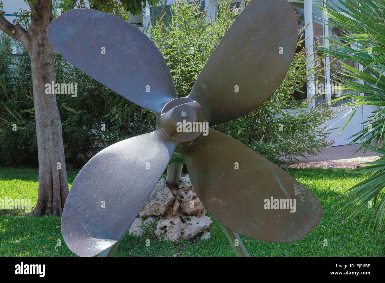 horizontal view of a boat helix on a garden Stock Photo - Alamy