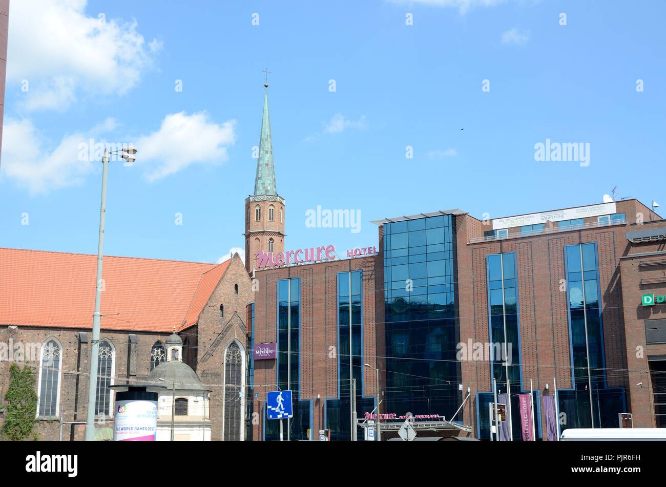 WROCLAW, POLAND - MAY 14, 2017. Wroclaw city with modern and classic ...