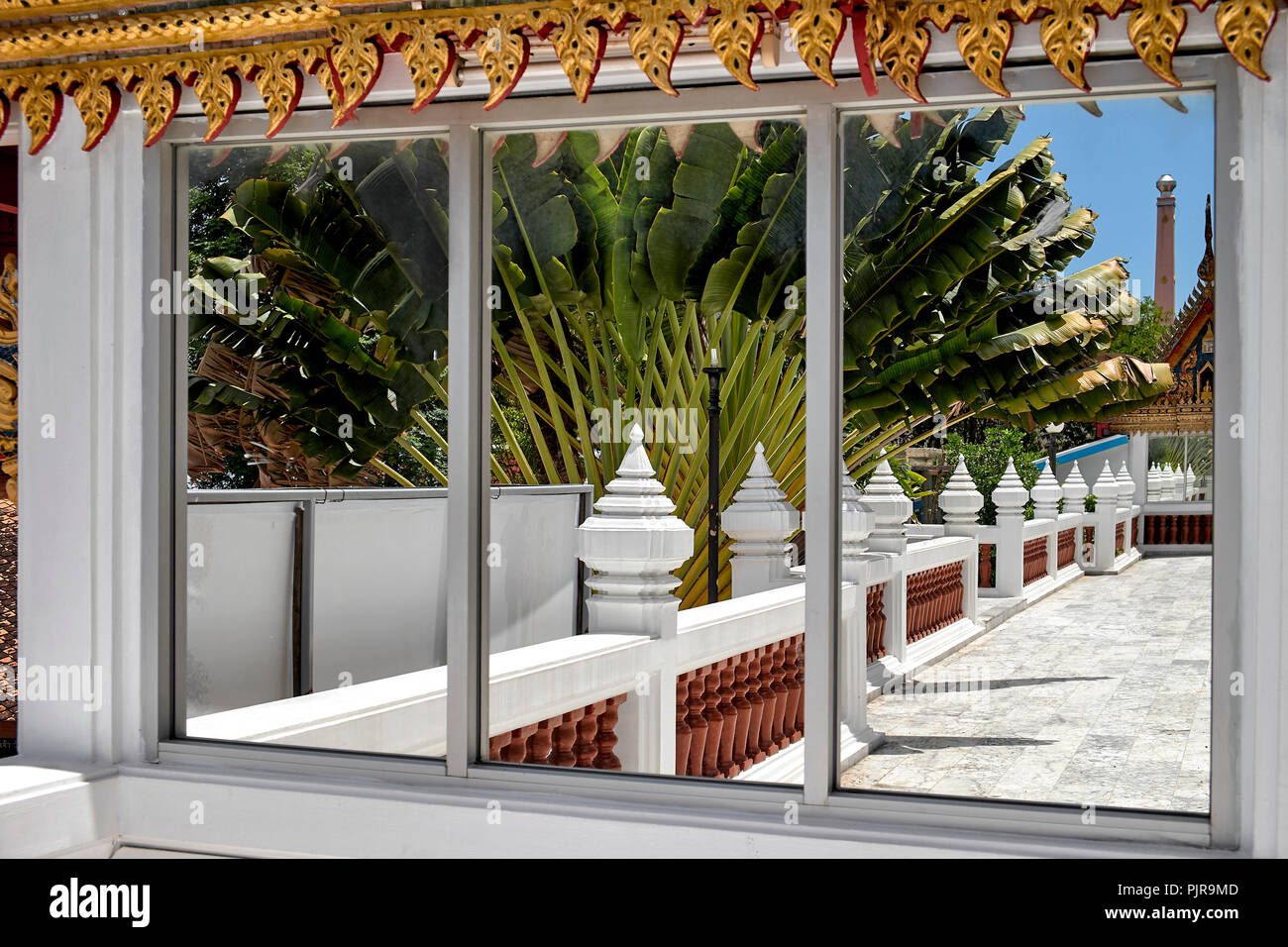 Mirror balcony hi-res stock photography and images - Alamy