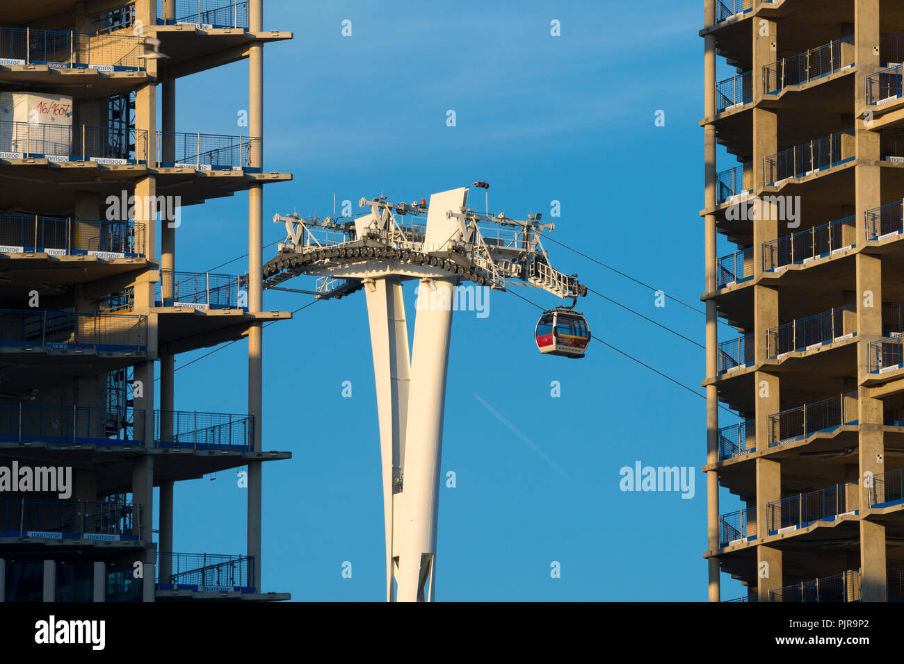 Cable car construction hi-res stock photography and images - Alamy