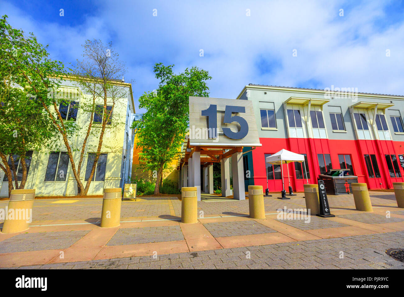 Facebook headquarters hi-res stock photography and images - Alamy