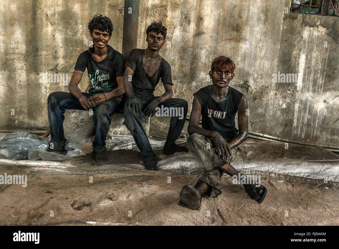 Indian coal industry workers hi-res stock photography and images - Alamy