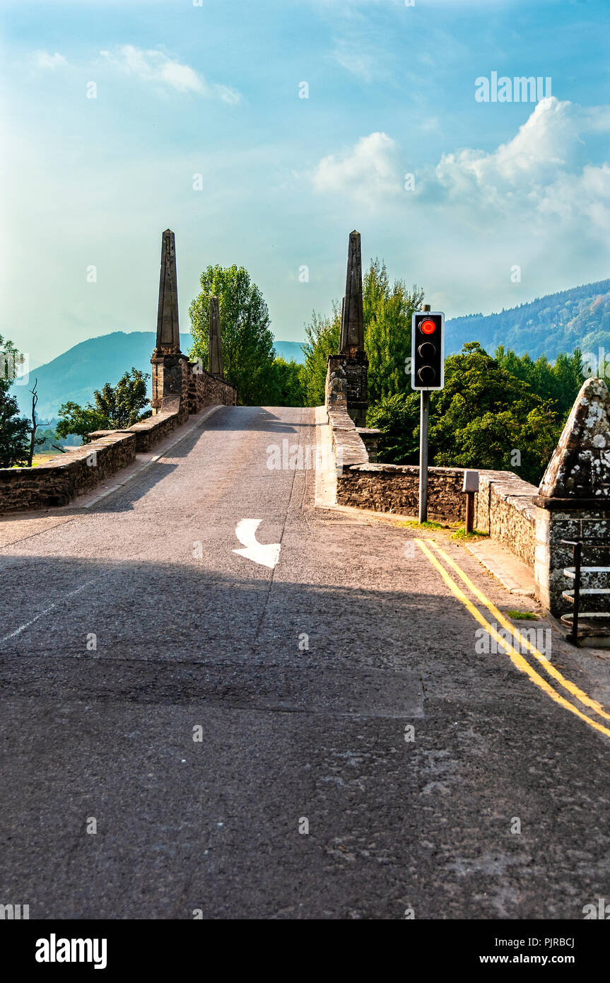 Ornate parapet hi-res stock photography and images - Alamy