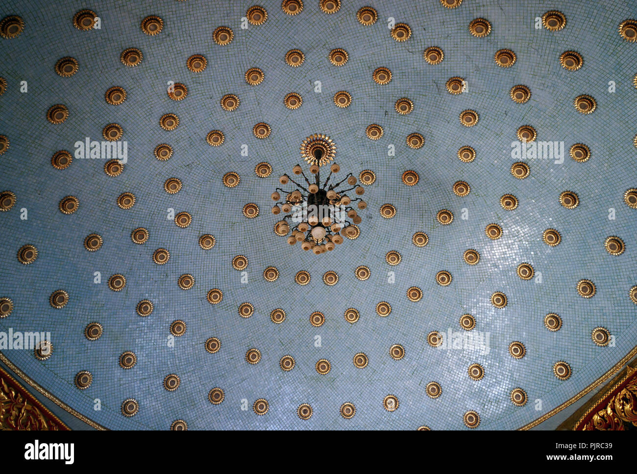 Mosaic ceiling and chandelier hi-res stock photography and images - Alamy