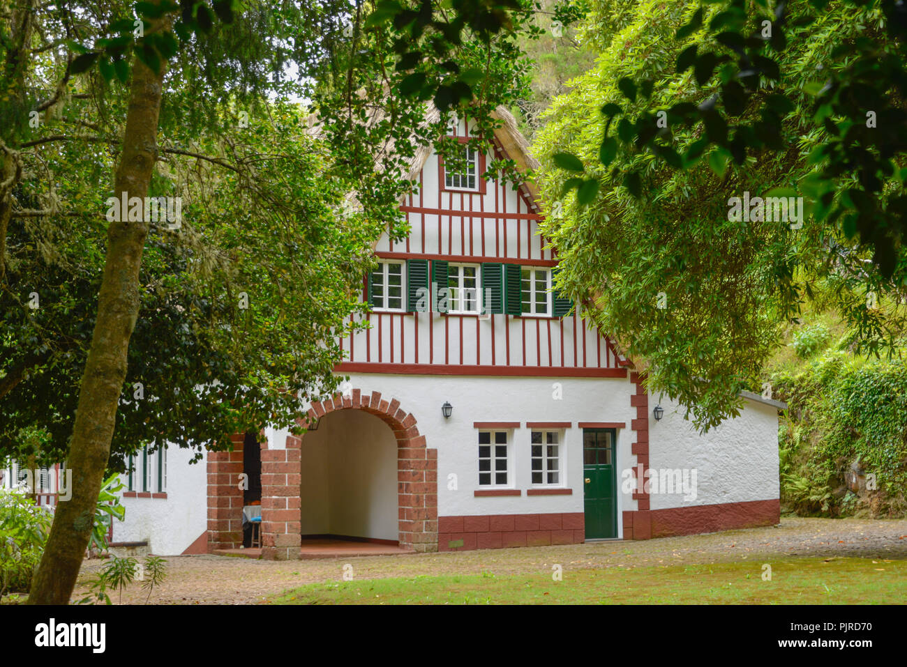 Foresters house hi-res stock photography and images - Alamy