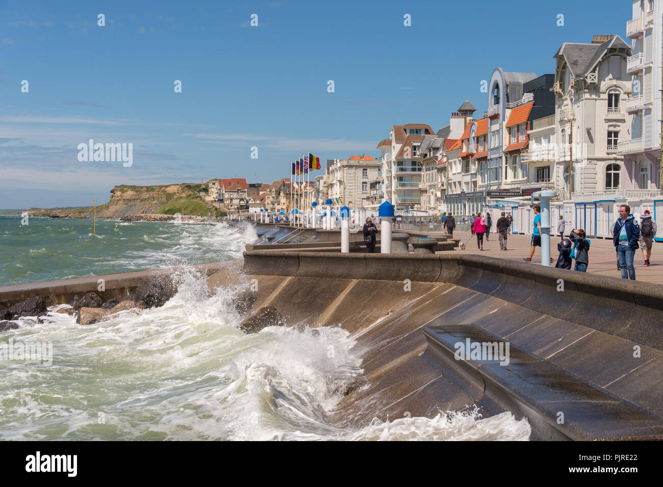 Wimereux water front hi-res stock photography and images - Alamy