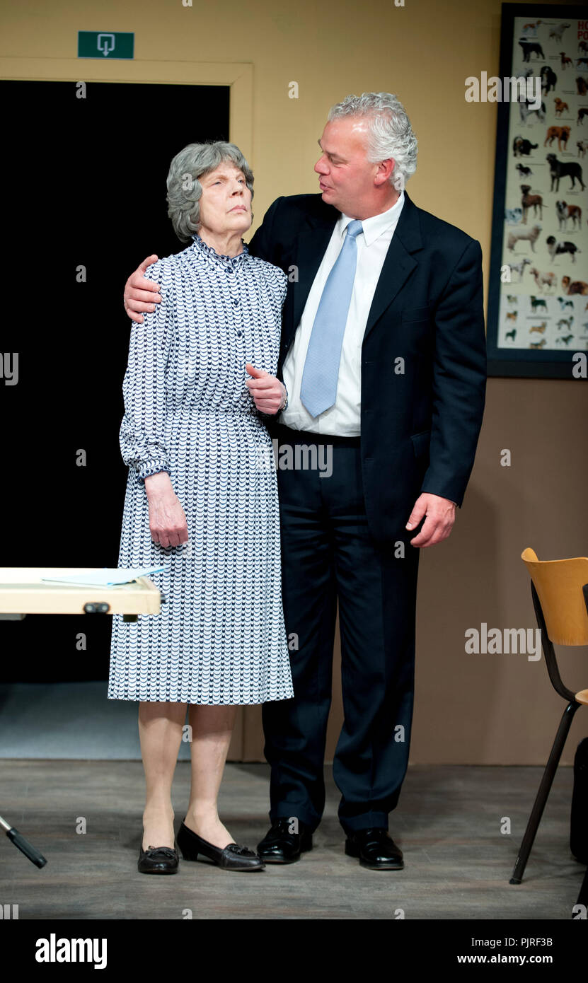 Theatre company Willen Is Kunnen playing "Milleke Van Heule" from Hilda ...
