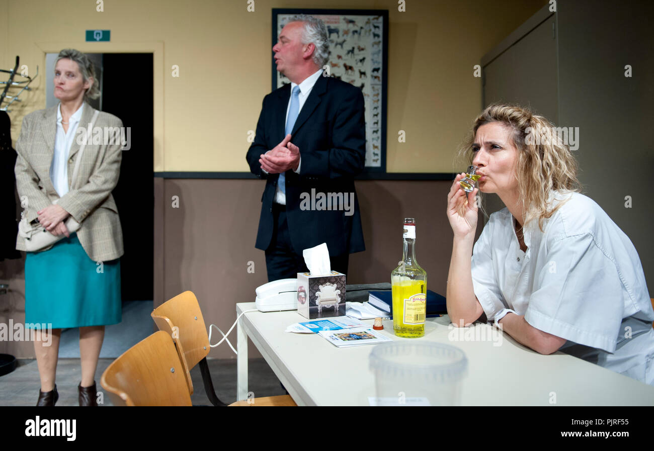 Theatre company Willen Is Kunnen playing "Milleke Van Heule" from Hilda ...
