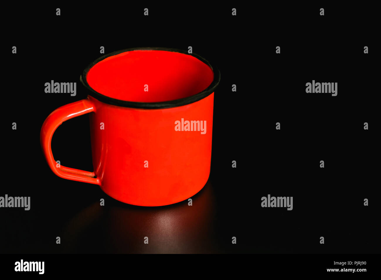 Black enamel decoration hi-res stock photography and images - Alamy