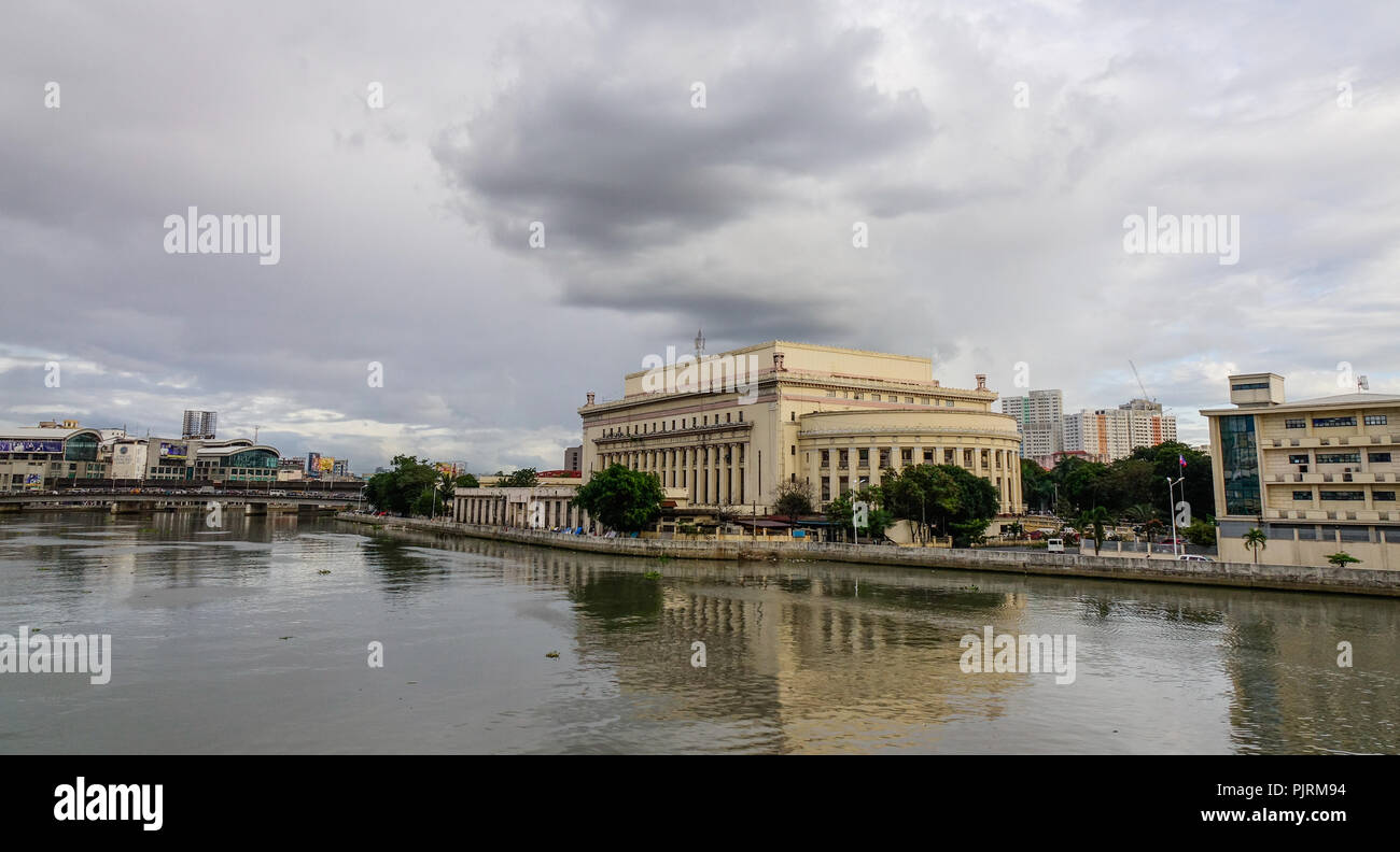 Manila bay cruise hi-res stock photography and images - Alamy