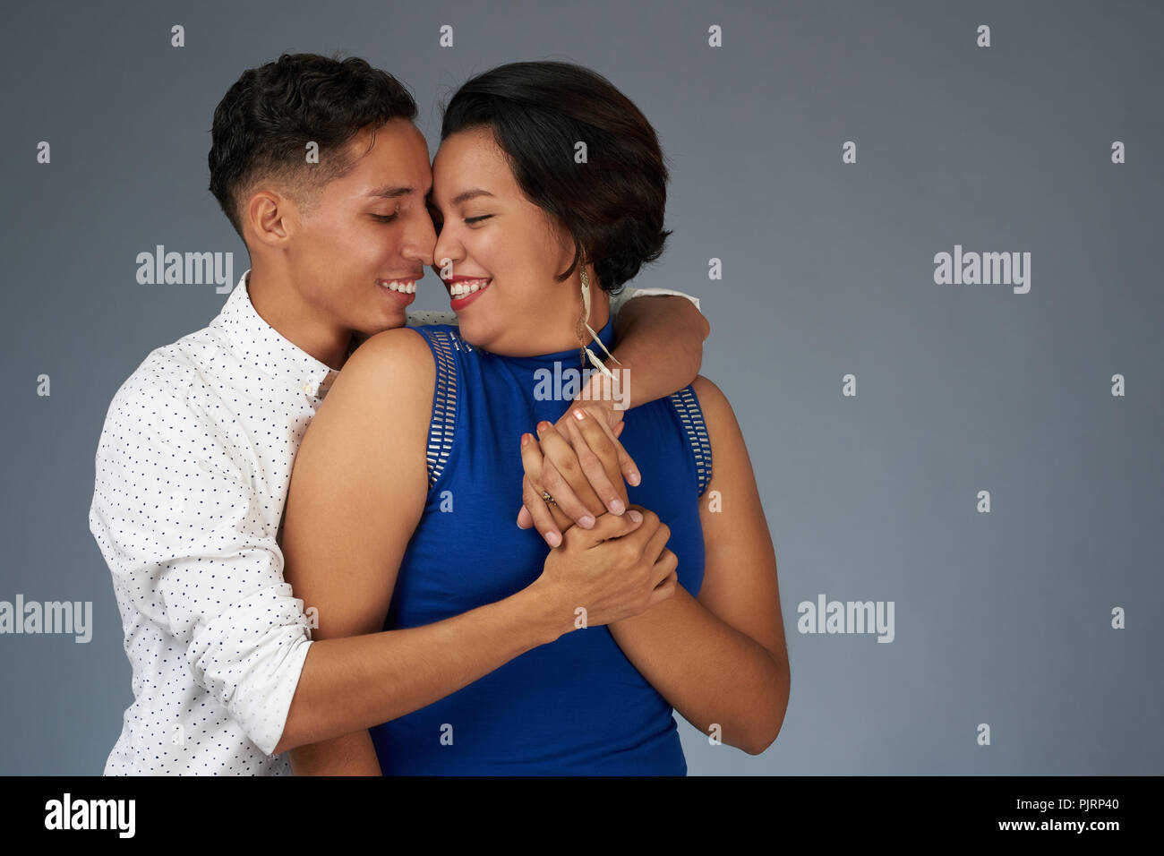 Woman portrait studio smiling isolated hi-res stock photography and ...