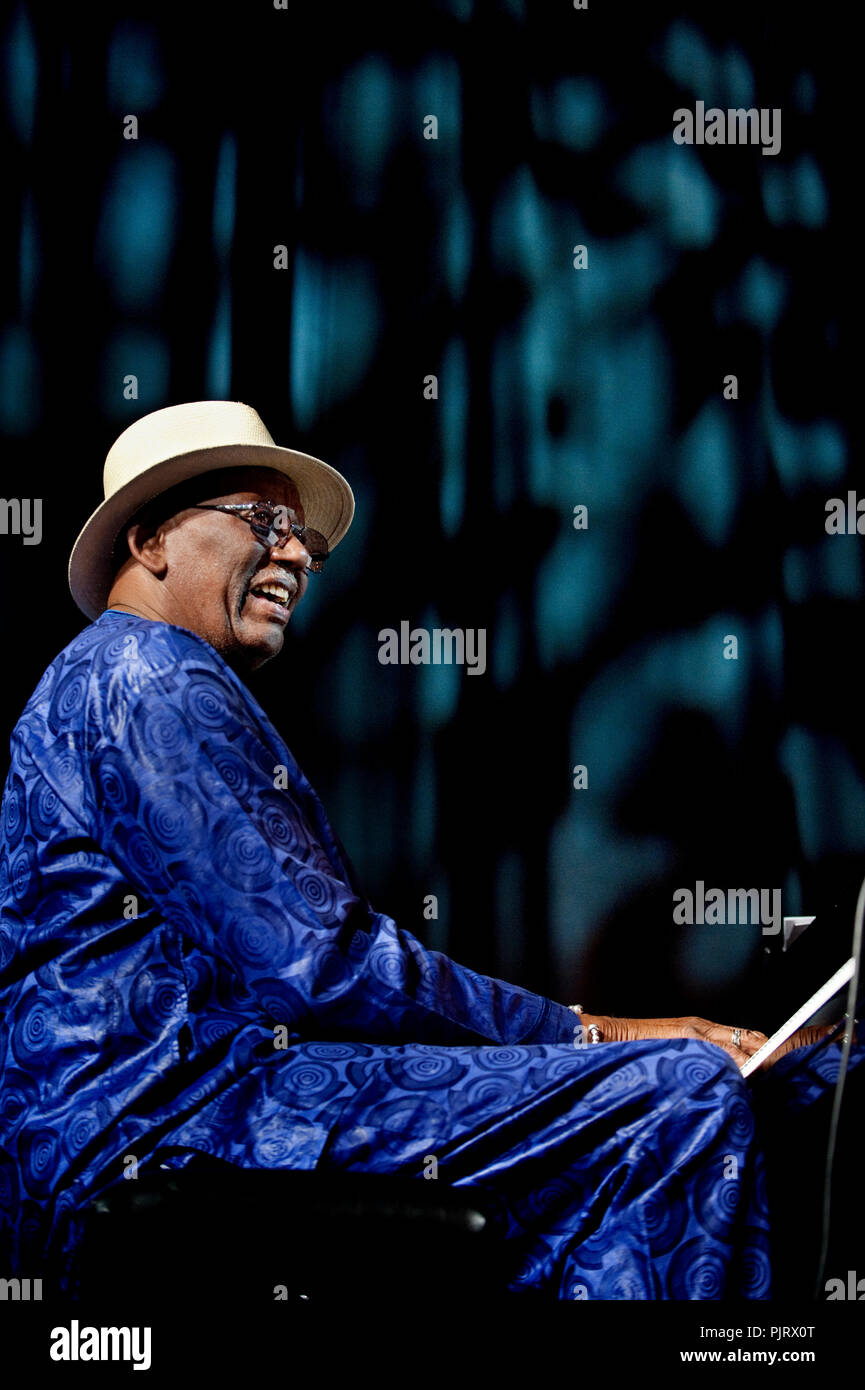 James reese europe hi-res stock photography and images - Alamy