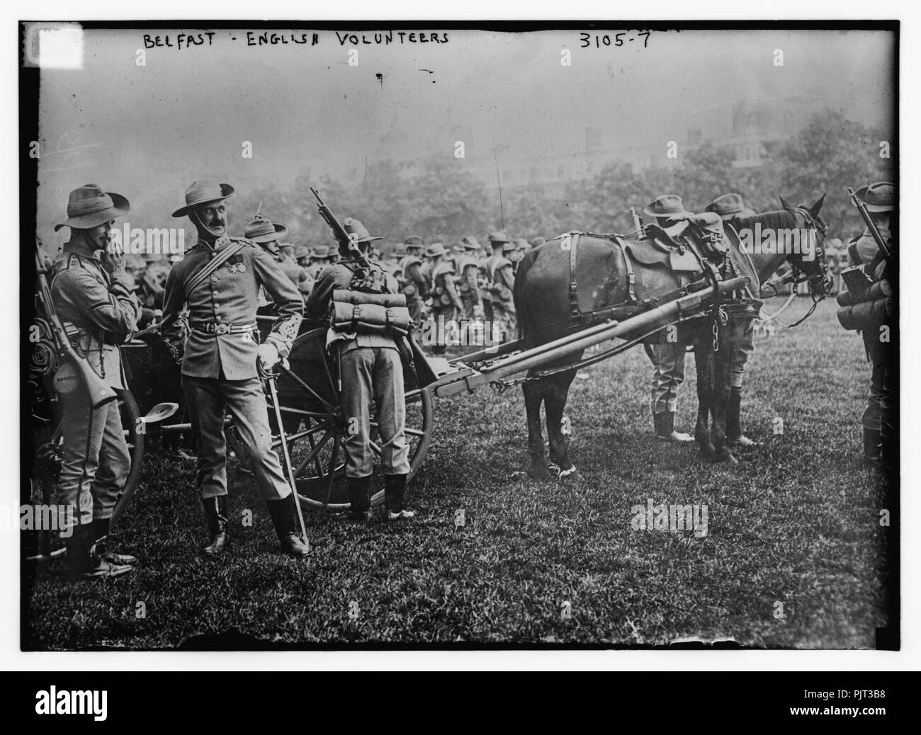 English volunteers hi-res stock photography and images - Alamy