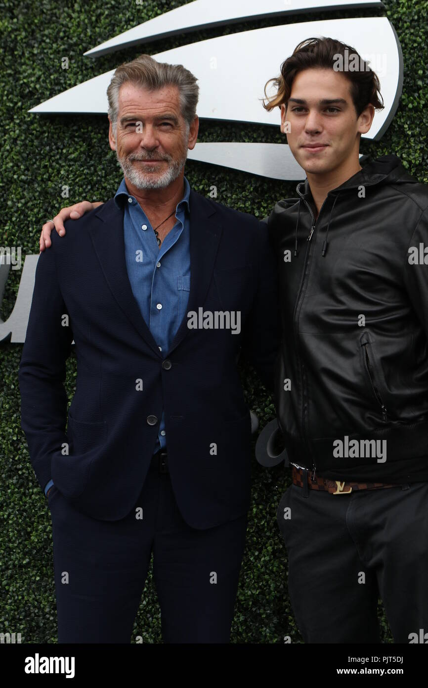 Pierce brosnan and son hi-res stock photography and images - Alamy