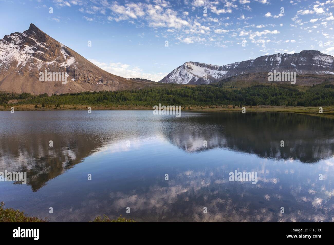 Scenic Autumn Landscape Puffy Clouds Reflected in The Baker Lake Calm ...
