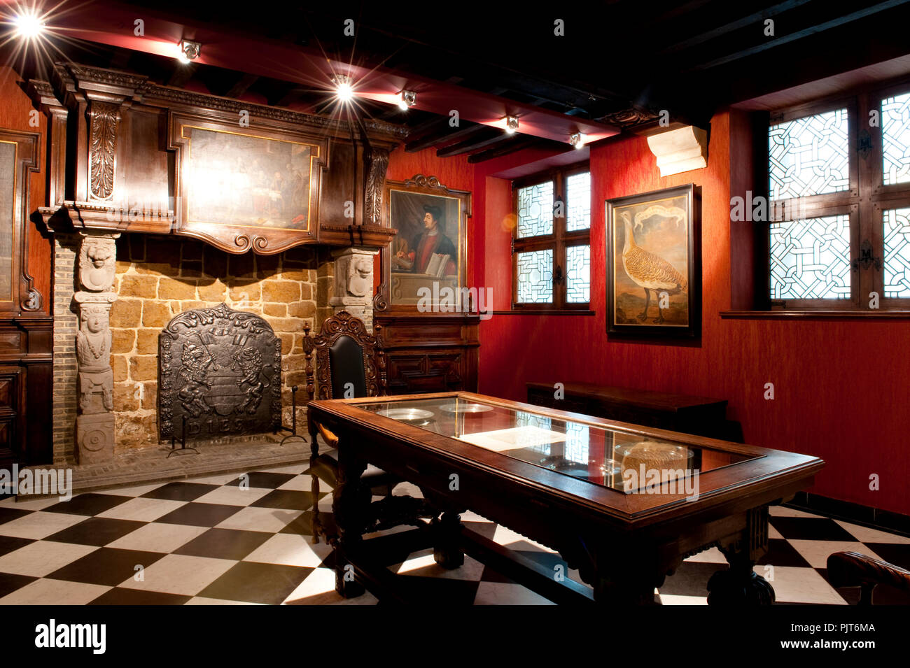 Historische kelder hi-res stock photography and images - Alamy