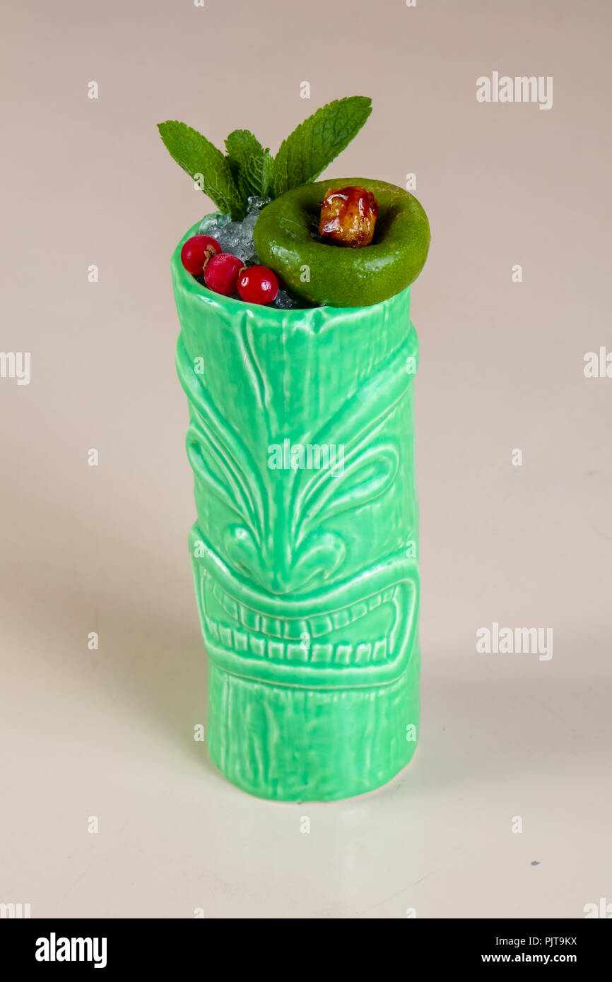 Hawaii cocktail bar drink Stock Photo - Alamy