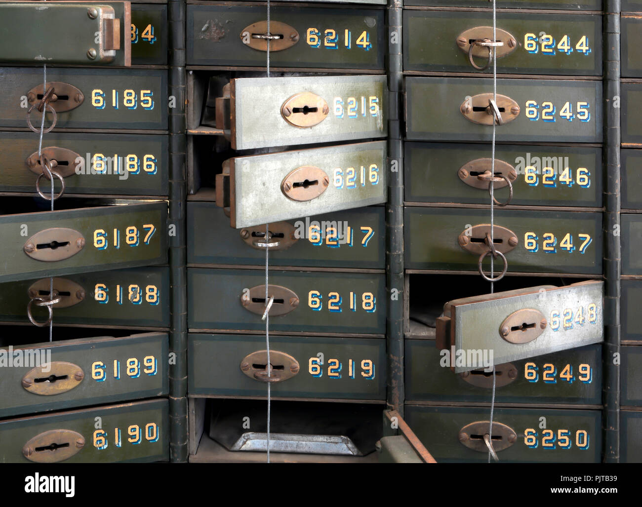 Bank safe lockers hi-res stock photography and images - Alamy