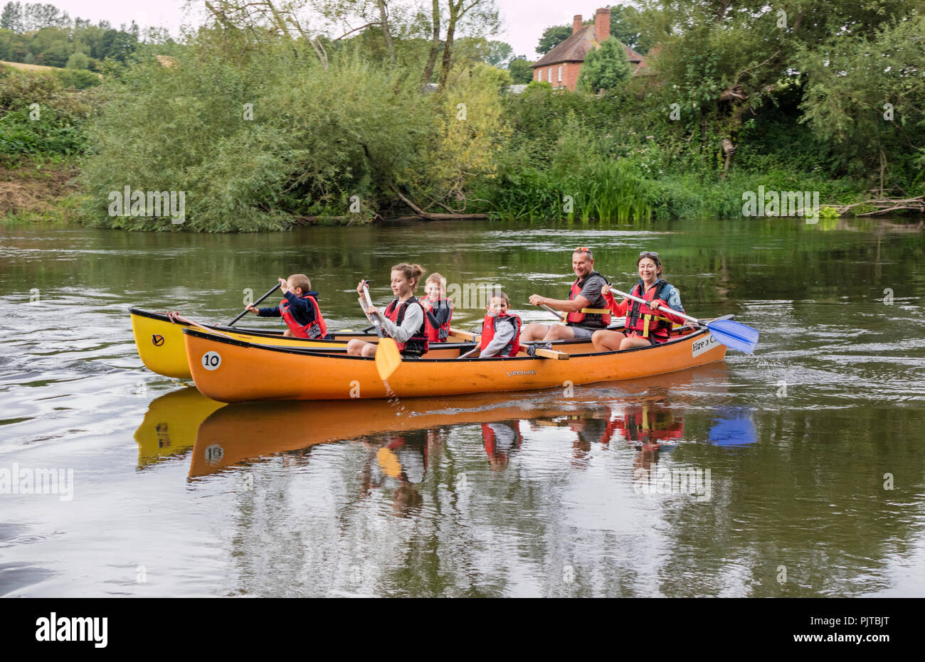 Canoe river hi-res stock photography and images - Alamy