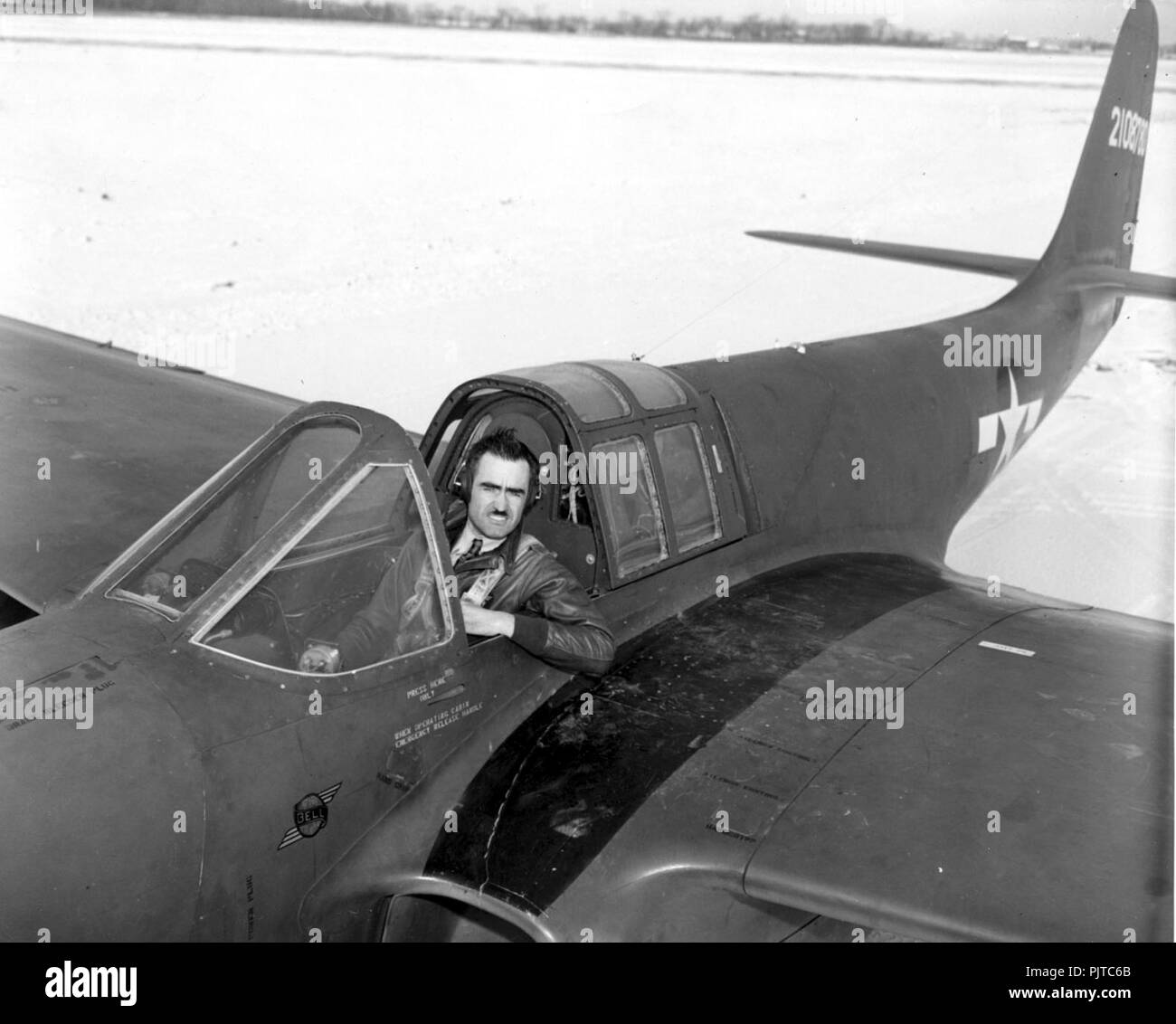 Bell p 59 airacomet hi-res stock photography and images - Alamy
