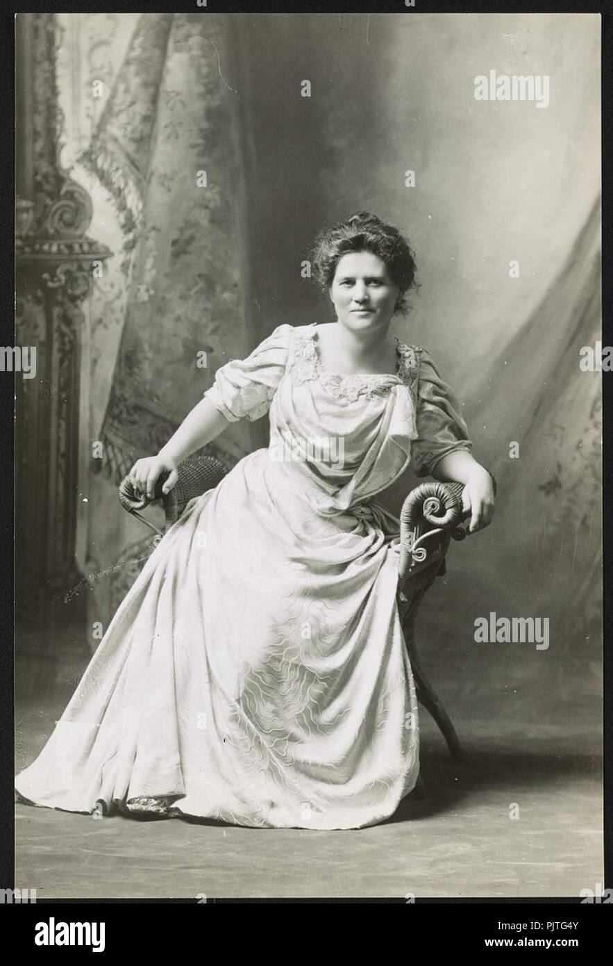 Belle case hi-res stock photography and images - Alamy