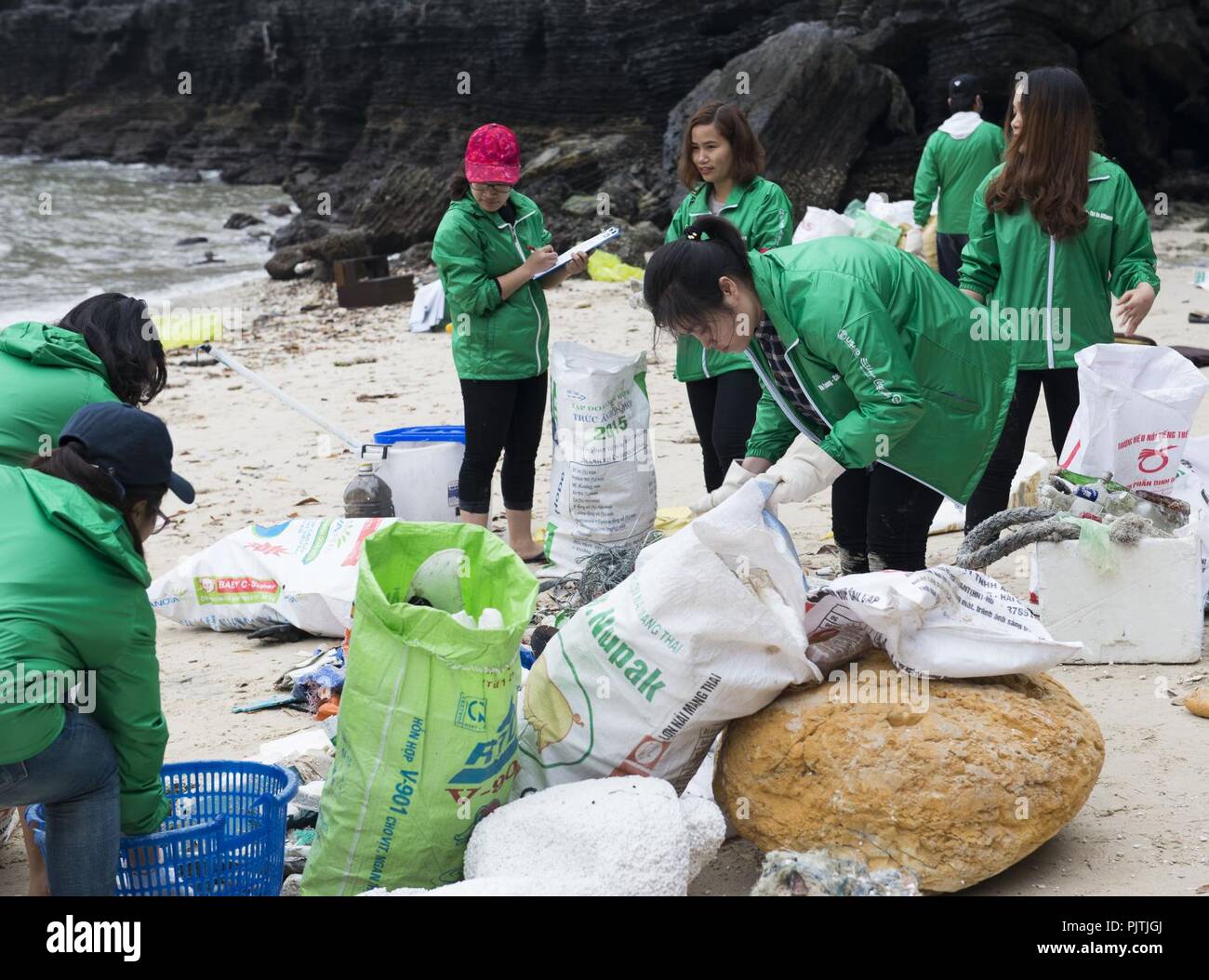 Beach Clean-up Day in Ha Long Bay Stock Photo - Alamy
