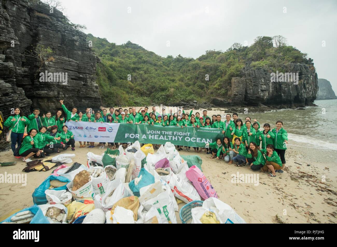 Beach Clean-up Day in Ha Long Bay Stock Photo - Alamy