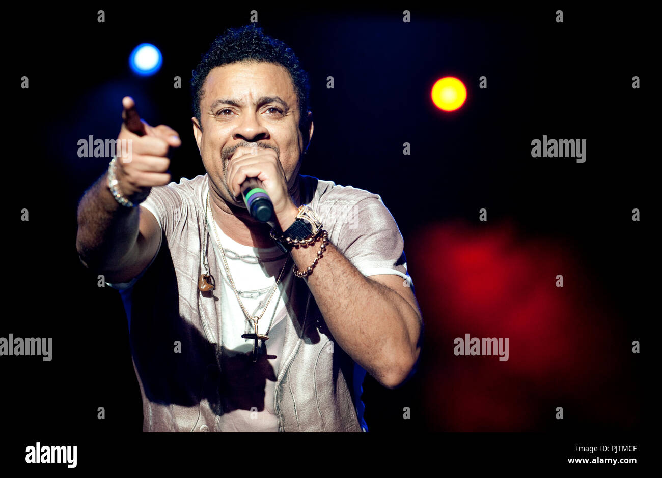 Shaggy Singer High Resolution Stock Photography and Images - Alamy