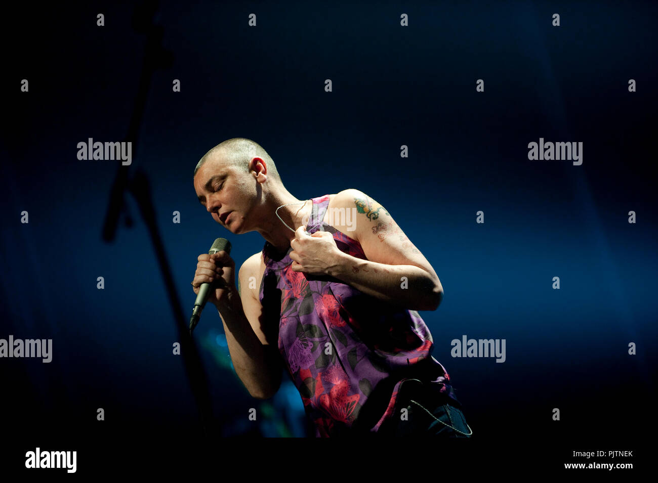 Sinead marie bernadette oconnor hi-res stock photography and images - Alamy