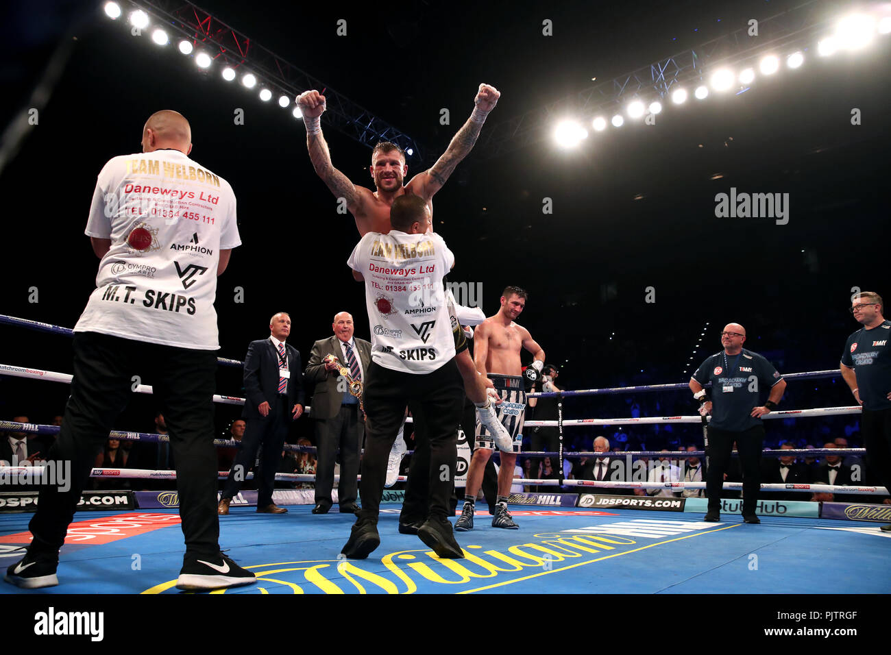 Jason Welborn celebrates beating Tommy Langford during their British ...