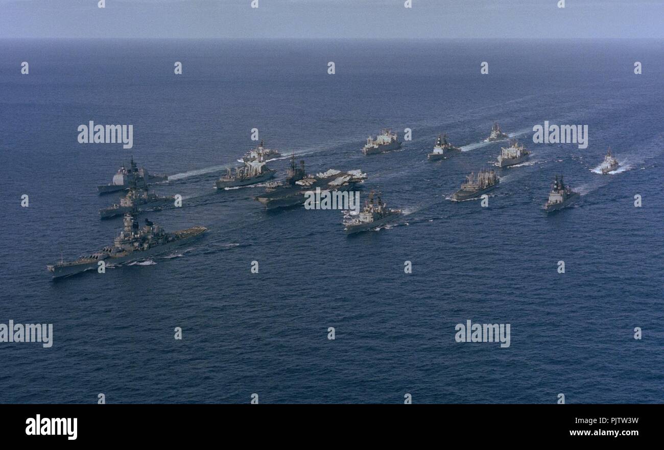 Battle Group Alpha (Midway, Iowa) underway, 1987 Stock Photo - Alamy