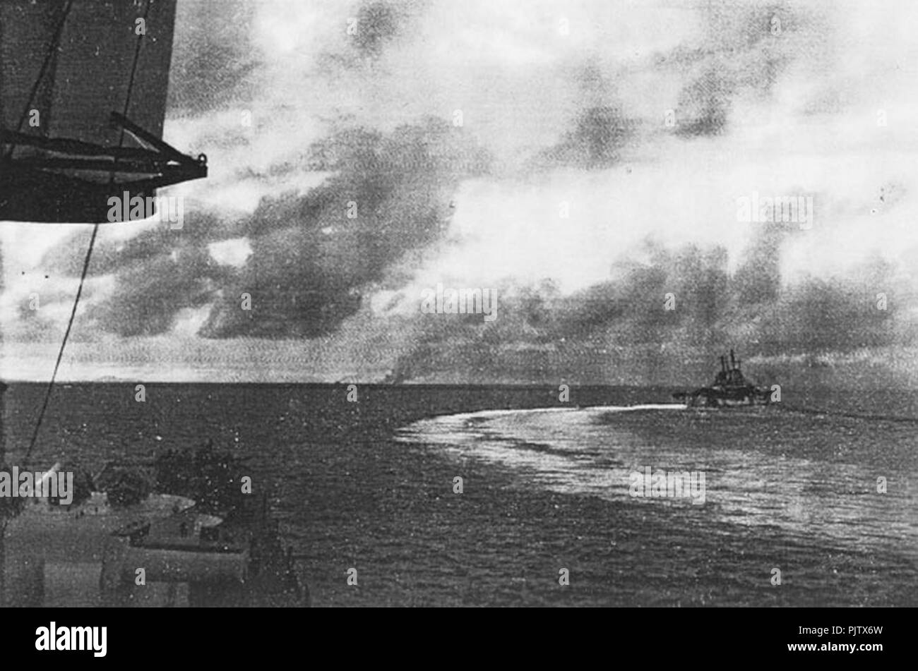 Battle of surigao strait hi-res stock photography and images - Alamy