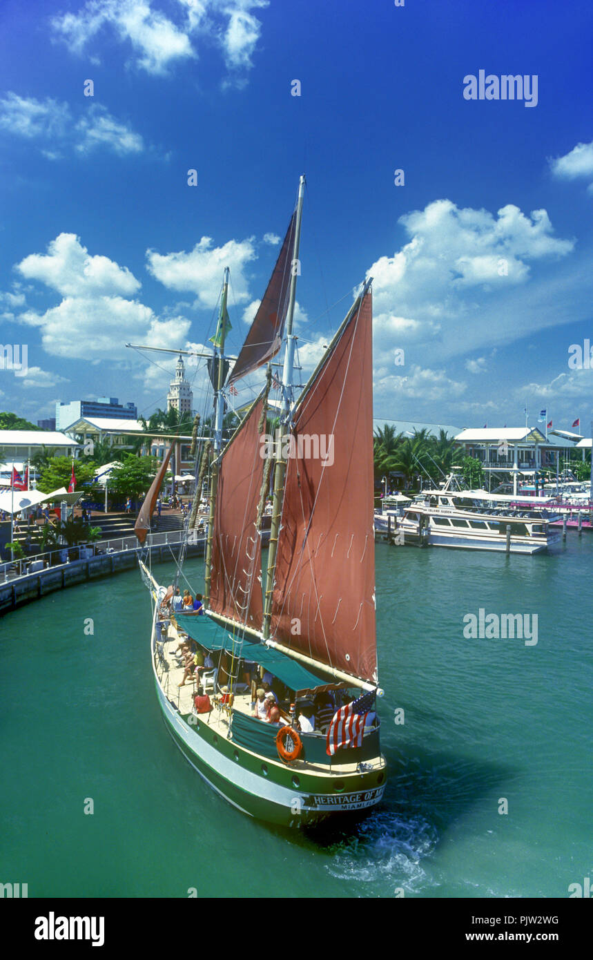 Vintage florida boat hi-res stock photography and images - Alamy