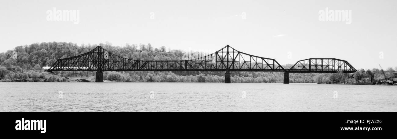 Beaver bridge hi-res stock photography and images - Alamy