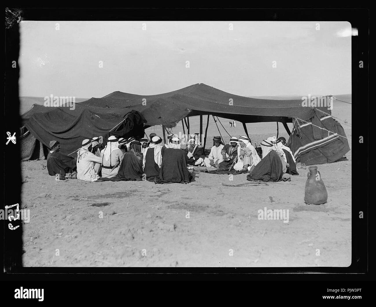 Bedouin wedding series. Bedouin tent Stock Photo - Alamy
