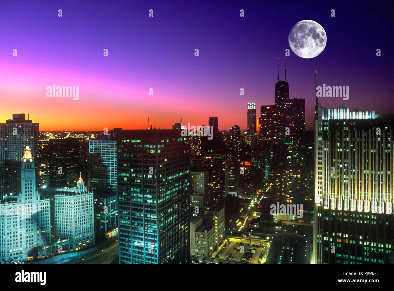 1992 HISTORICAL DOWNTOWN SKYLINE CHICAGO ILLINOIS USA Stock Photo - Alamy